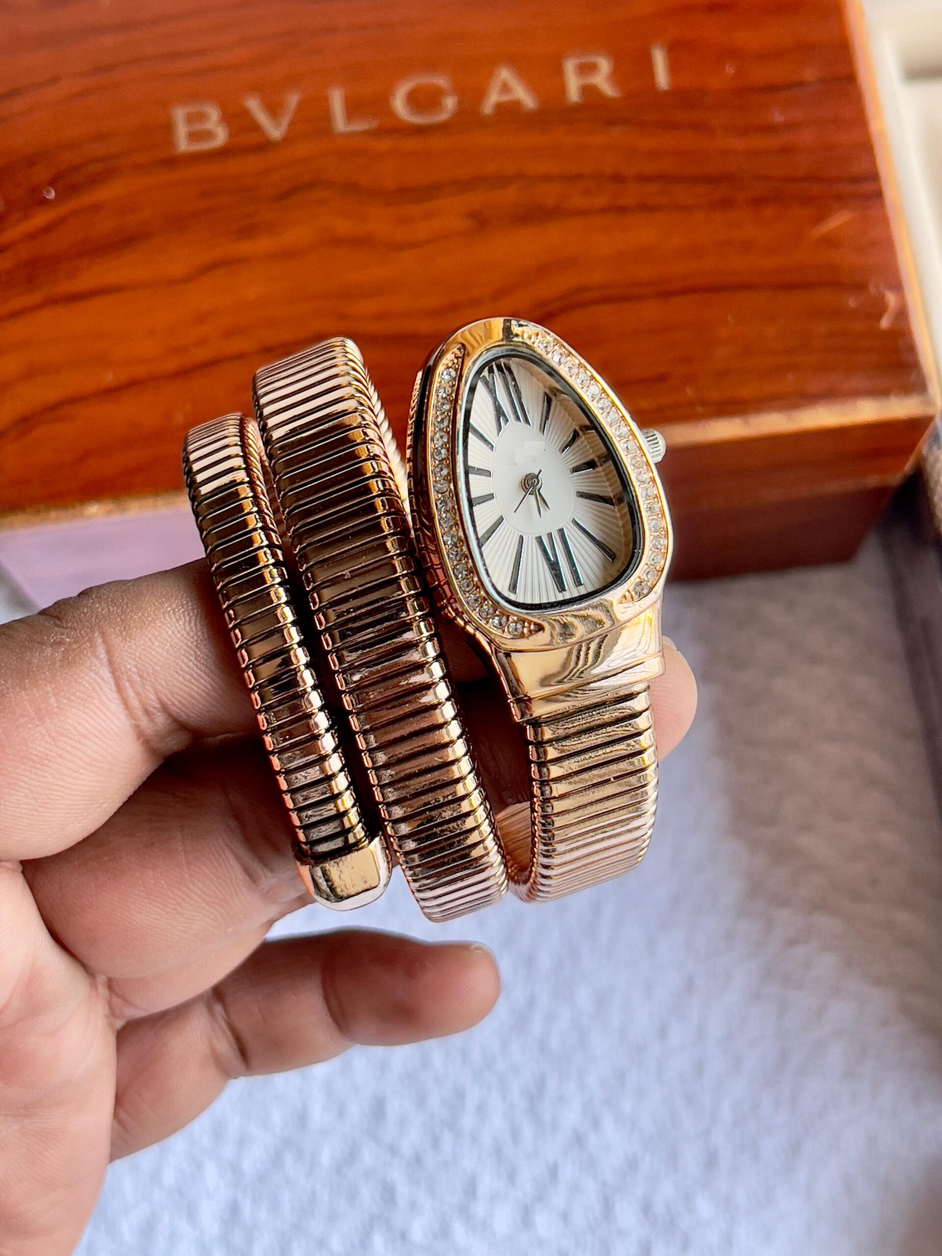 Serpenti collection snake inspired watches – SSHOP STORE